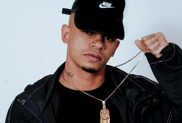 Grupo Akatu e MC Maneirinho no Alto Vidigal Brasil: Um show imperdível ...