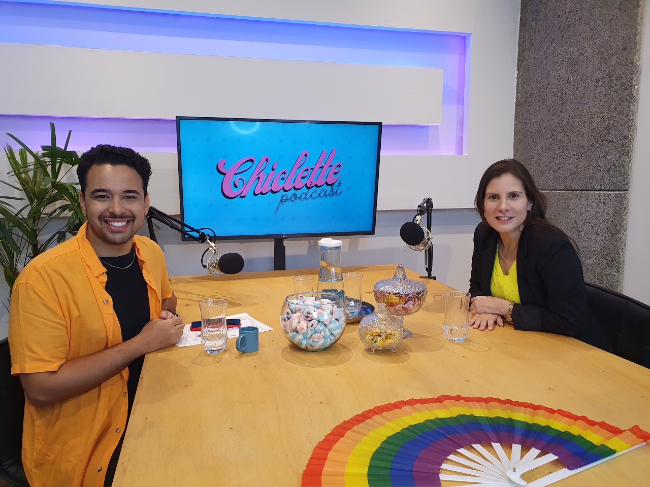 Evelyn Montesano participa do Chiclette Podcast | ARTECULT.COM